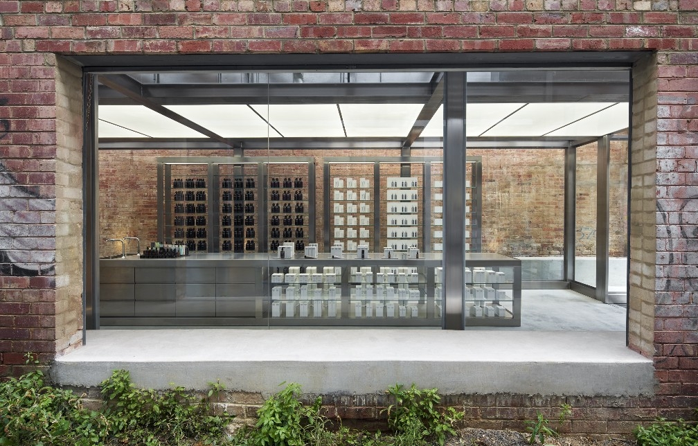 Grown alchemist inaugura il suo primo flagship a Melbourne ...