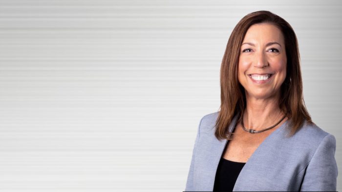 Stellantis pesca da Honeywell la nuova ceo di Chrysler, Christine ...
