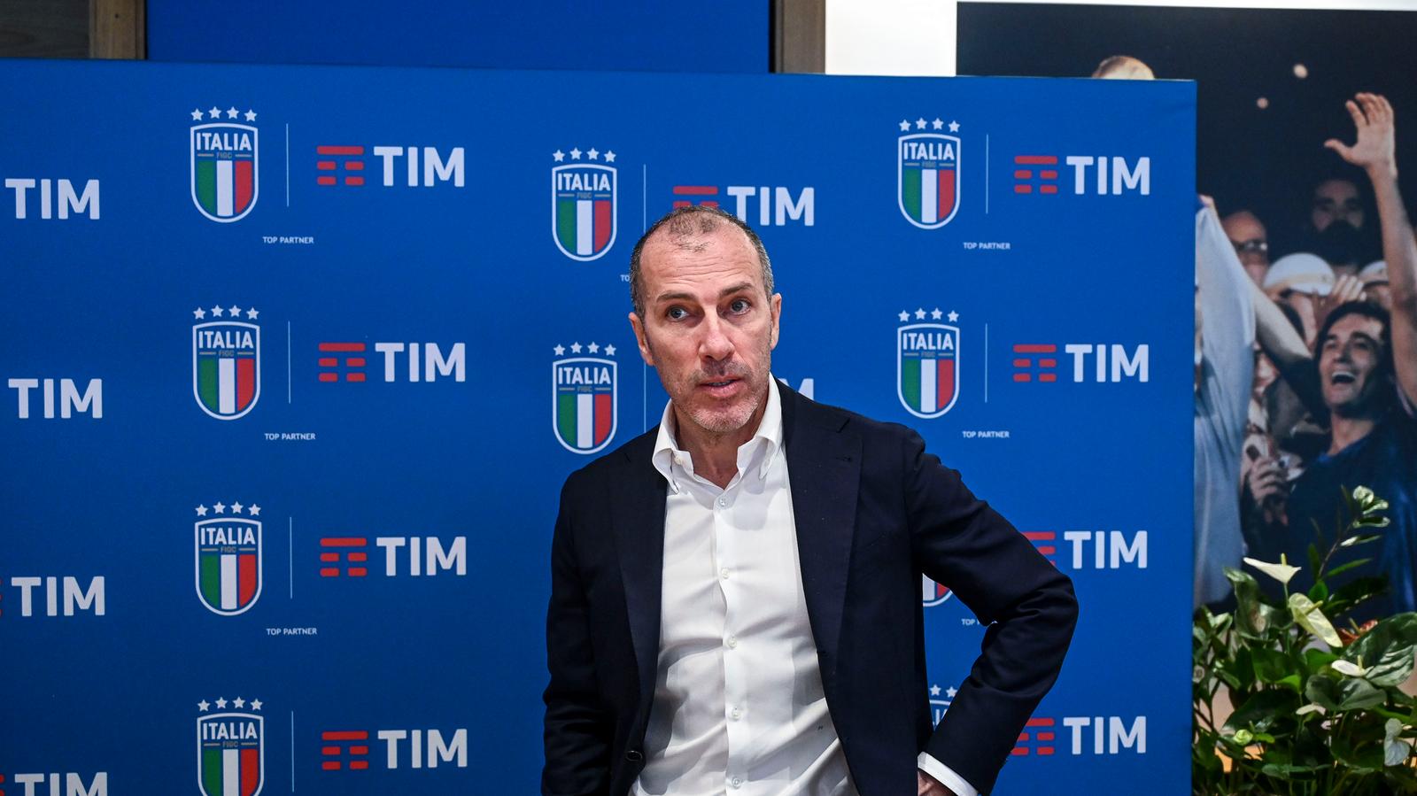 Rete Tim, Kkr offre ancora di più. Il piano Cdp-Macquarie per lo ...