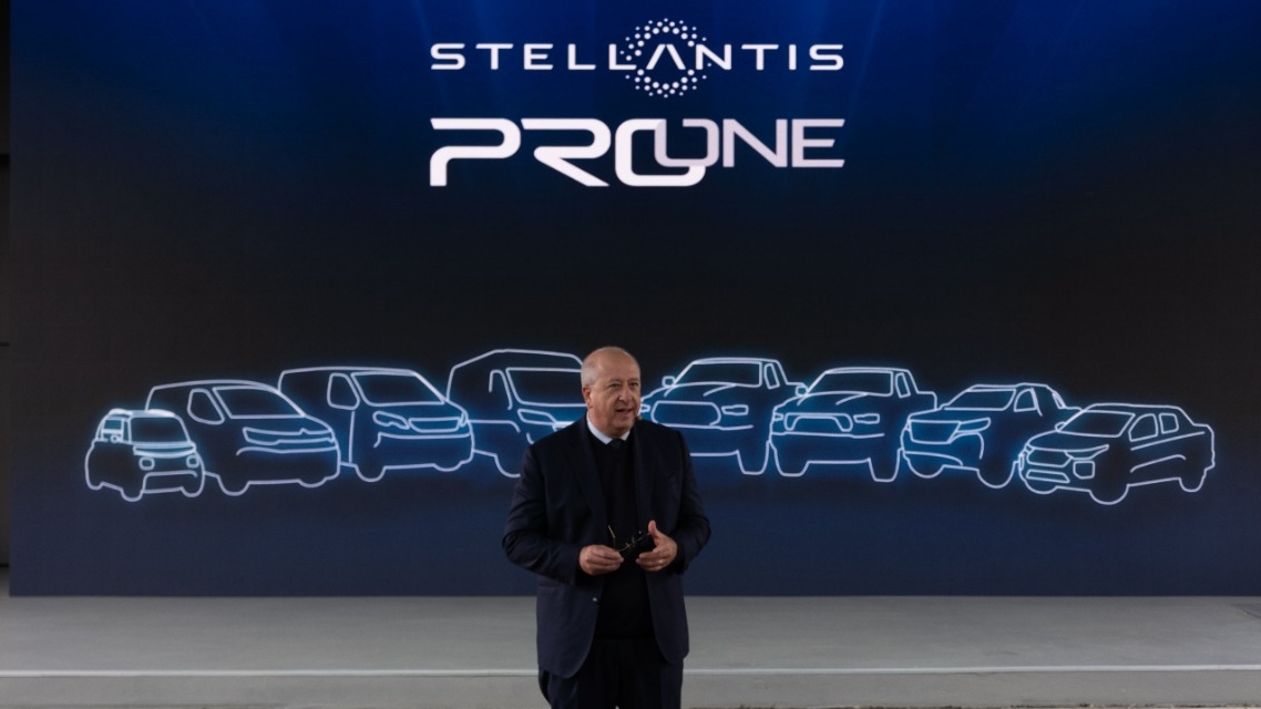 Stellantis lancia l’offensiva sui veicoli commerciali: ecco la ...