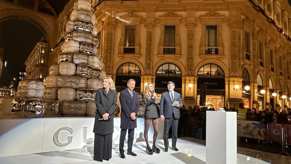 Gucci punta su Milano. Il ceo Jean-François Palus accende l’albero di ...