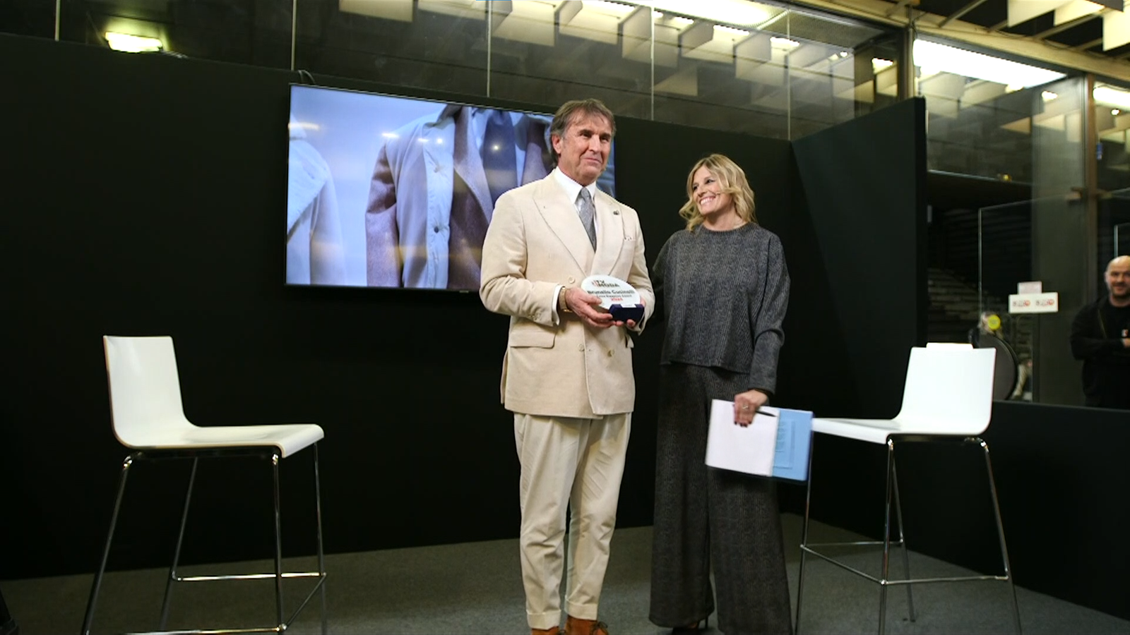 Brunello Cucinelli riceve il premio Extra elegance di Class editori a ...