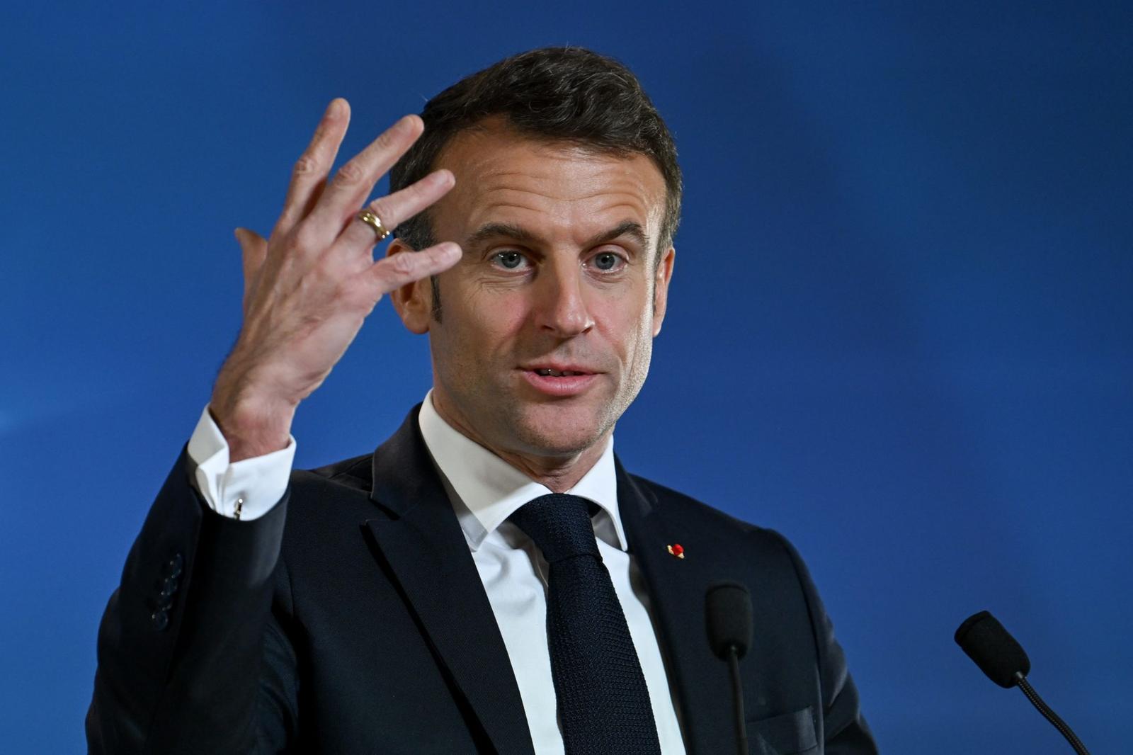 Ecco il piano di Emmanuel Macron per l’Ue: fusioni bancarie, debito ...
