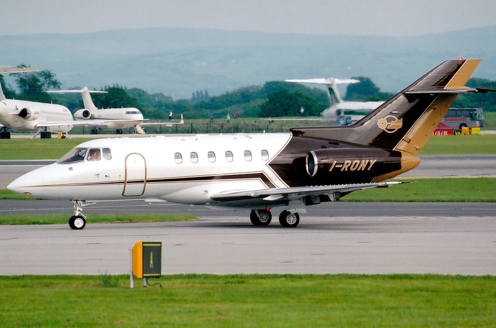 Berlusconi, gli eredi studiano la vendita della flotta di aerei ...