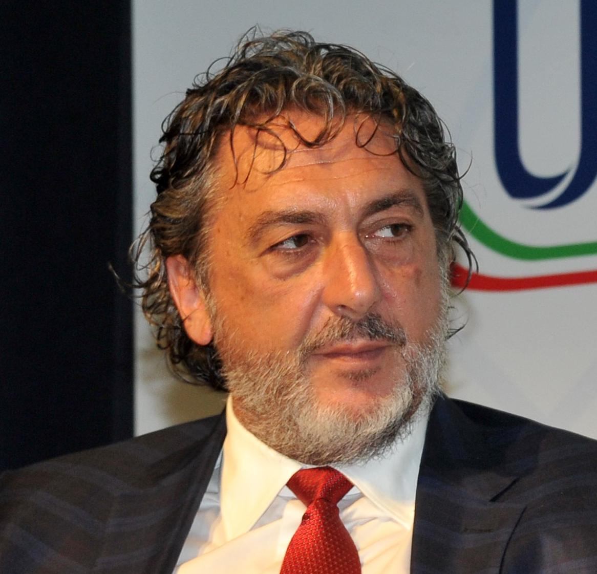 Mps, Carlo Cimbri (Unipol) apre a un intervento su Siena: non si può ...