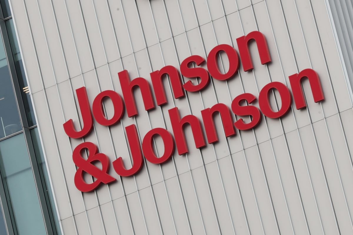 Profit warning di Johnson & Johnson. Pesano i costi delle ultime ...