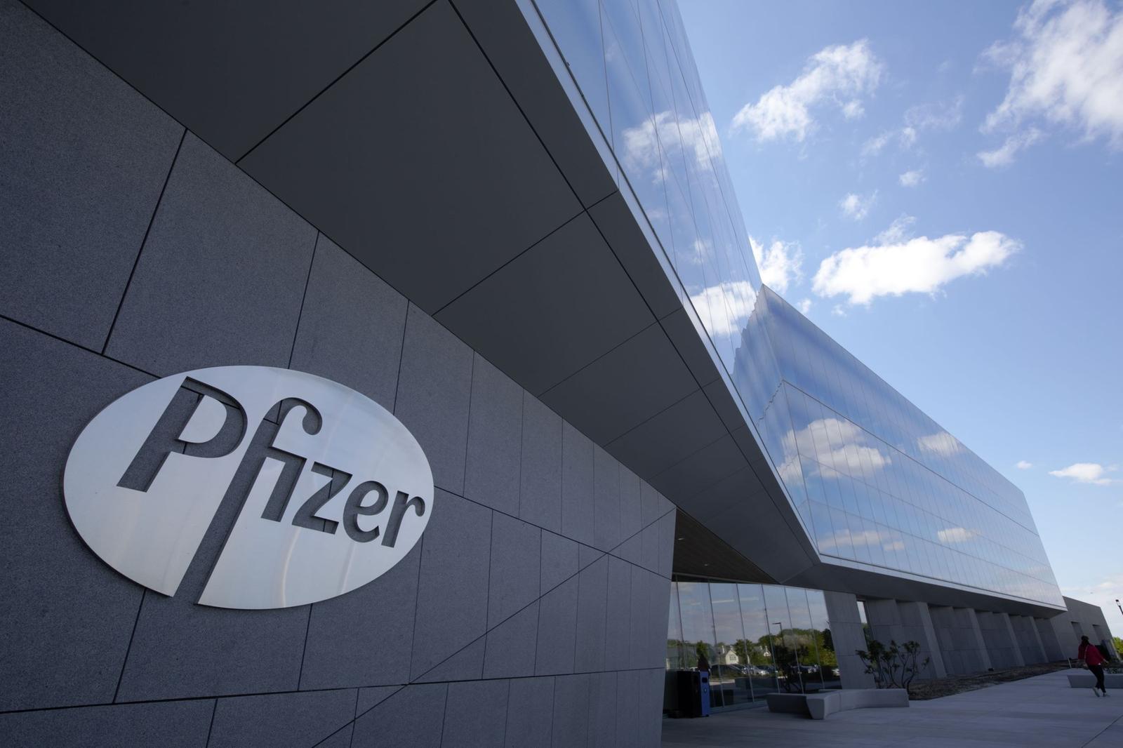 Pfizer torna sui vaccini dopo l’utile record del 2022: pronto quello ...