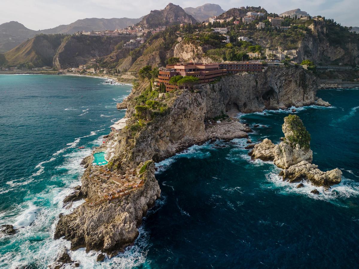 Taormina sotto i riflettori dopo il viaggio di nozze di Bezos e Sánchez ...