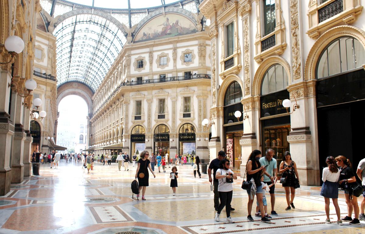 Stroili e Piumelli conquistano le ultime vetrine della Galleria ...