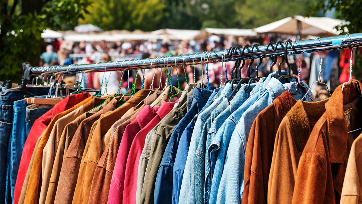 Moda, il second-hand vale 120 miliardi di dollari: il 5% dell’intero ...